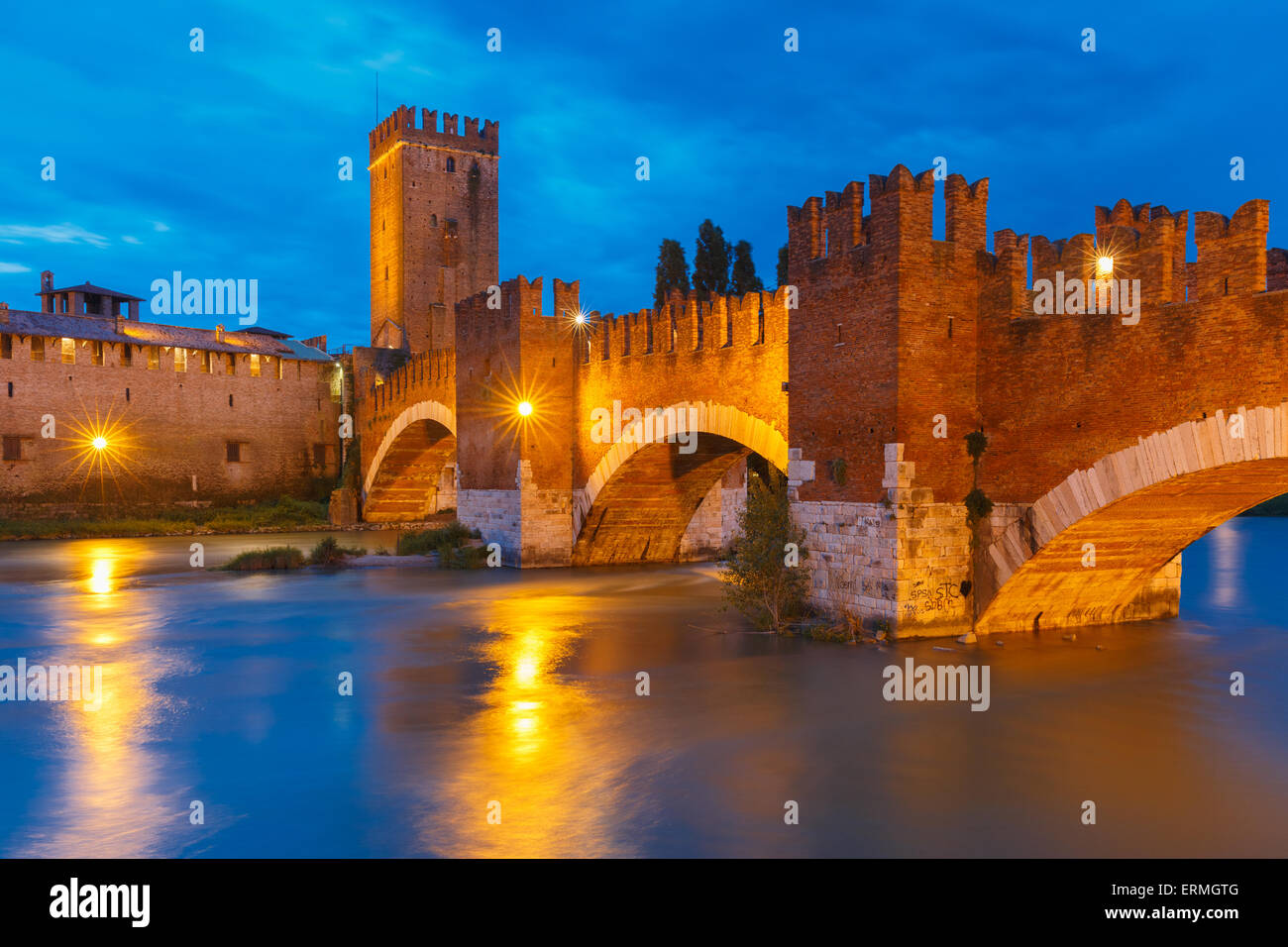Verona italy castelvecchio castle hi-res stock photography and images ...