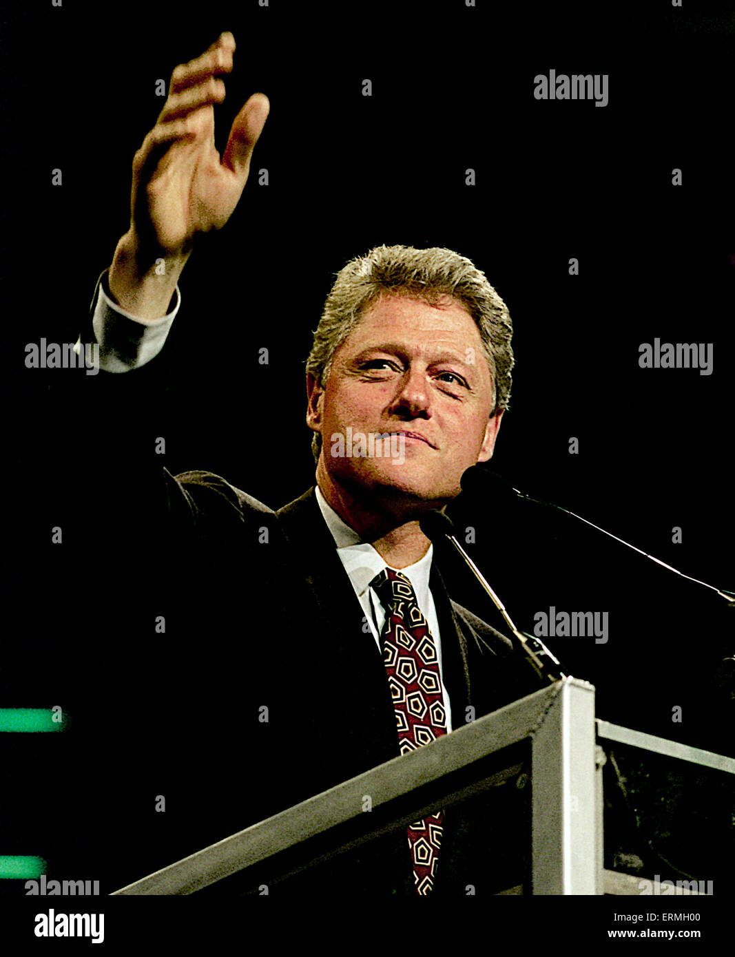 East Rutherford, New Jersey 11-1-1992 Clinton/ Gore Campaign rally at ...