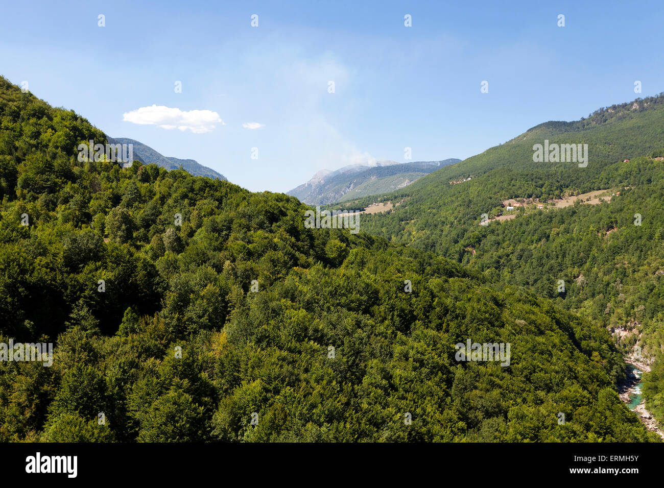 Peak dist hi-res stock photography and images - Alamy