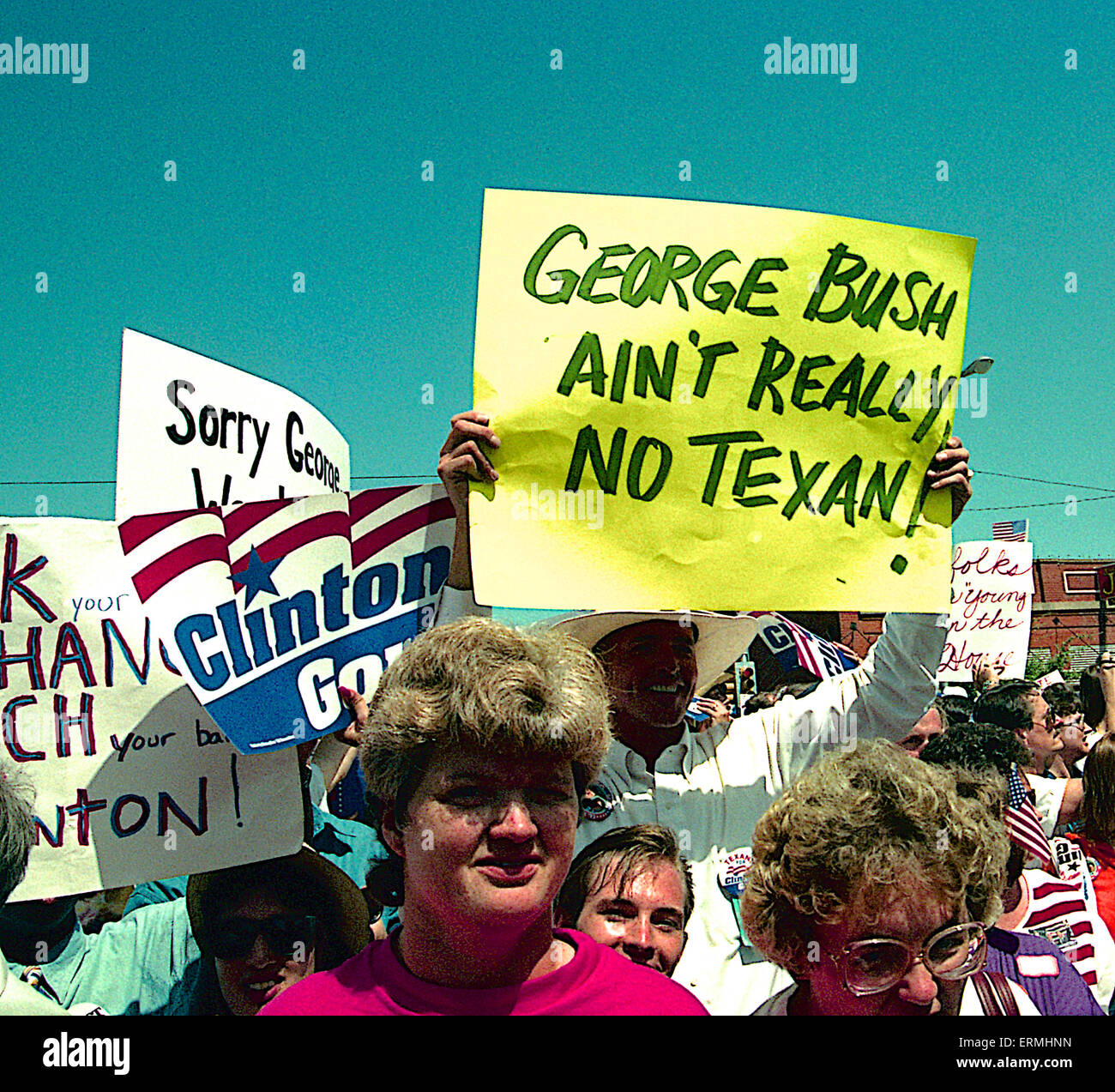 Clinton gore signs hi-res stock photography and images - Alamy
