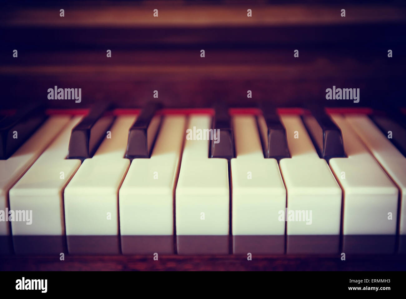 Vintage music performance hi-res stock photography and images - Alamy