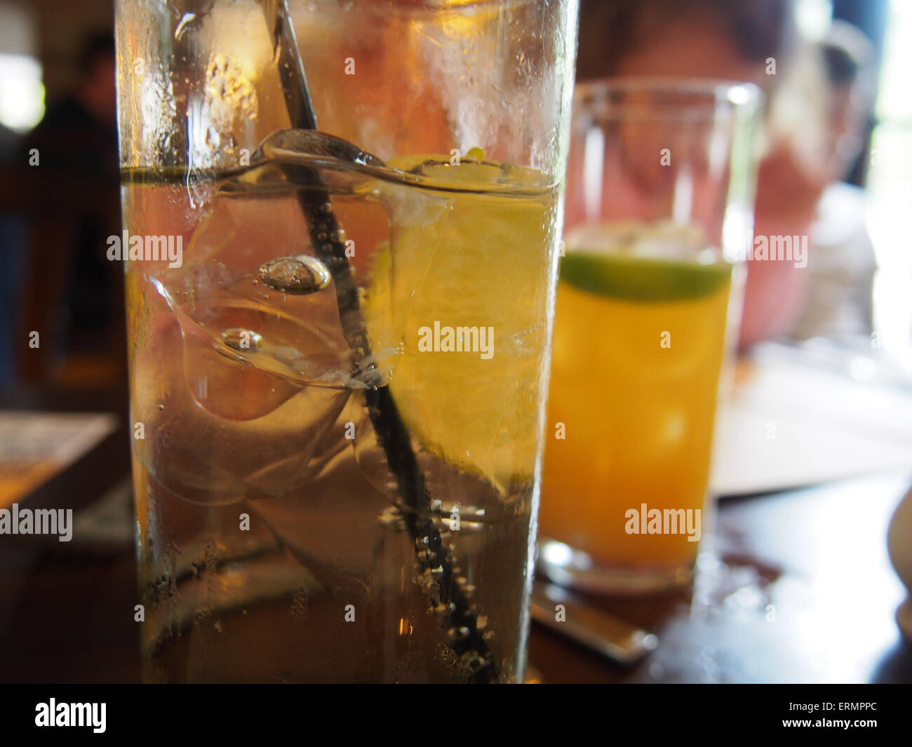 Ice for drinks hi-res stock photography and images - Alamy