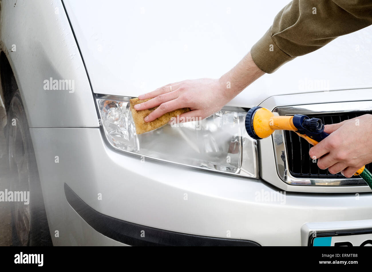 Grey car wash hi-res stock photography and images - Alamy