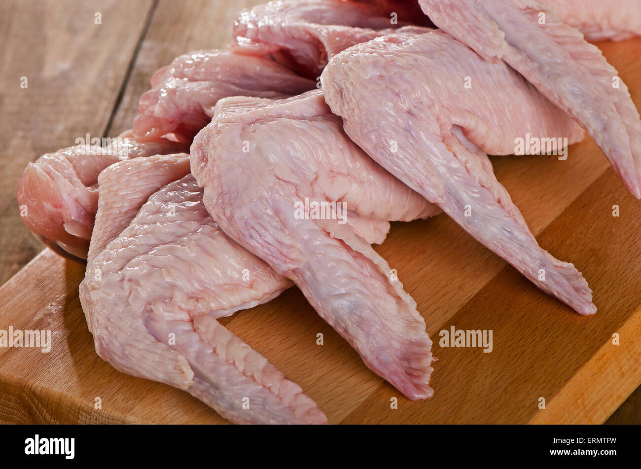 Uncooked chicken hi-res stock photography and images - Alamy
