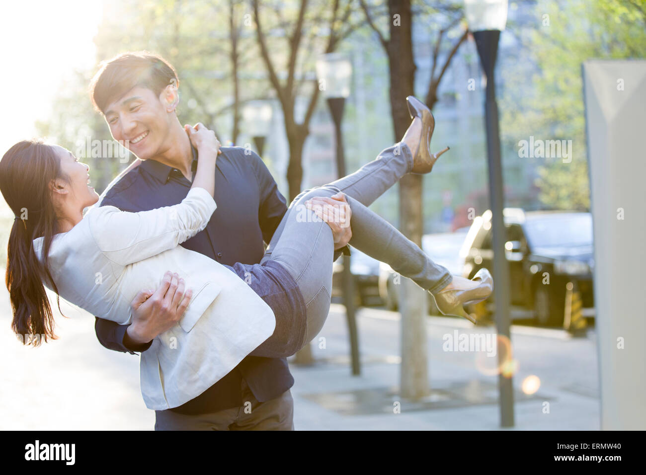 Man Carrying Girlfriend In Arms Hi res Stock Photography And Images Alamy Man Carrying Girlfriend In Arms Hi res Stock Photography And Images Alamy