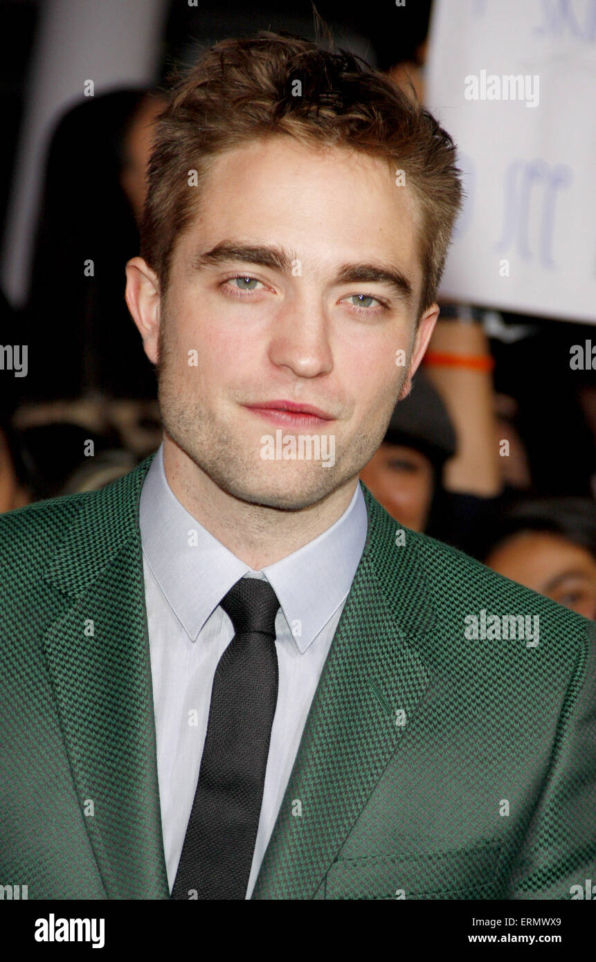 Hollywood actor robert pattinson hi-res stock photography and images ...