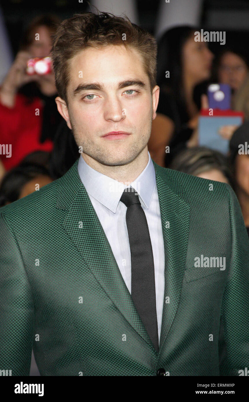Hollywood actor robert pattinson hi-res stock photography and images ...