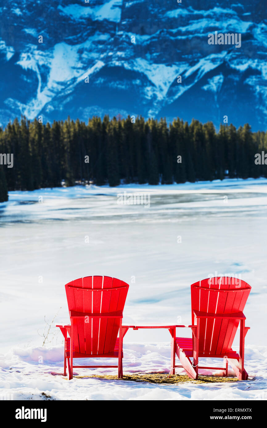 Adirondack chair snow hi-res stock photography and images - Alamy