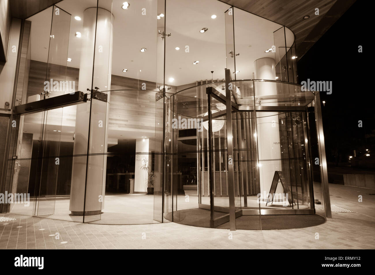 Revolving door hi-res stock photography and images - Alamy
