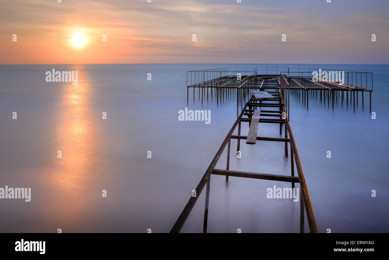 Gold coast pier hi-res stock photography and images - Alamy