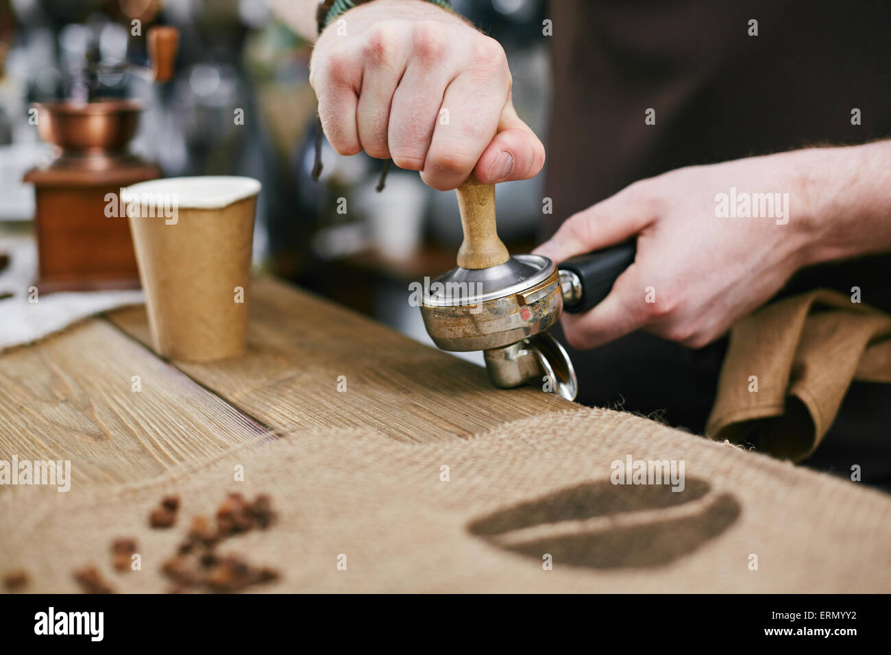 Man grinding hi-res stock photography and images - Alamy