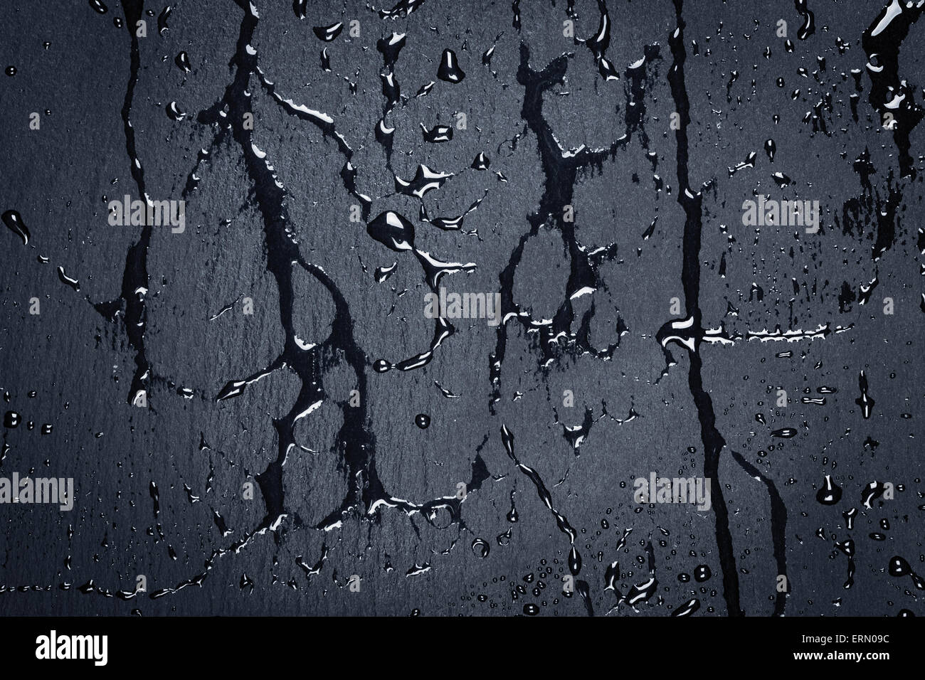 Wet stone texture hi-res stock photography and images - Alamy
