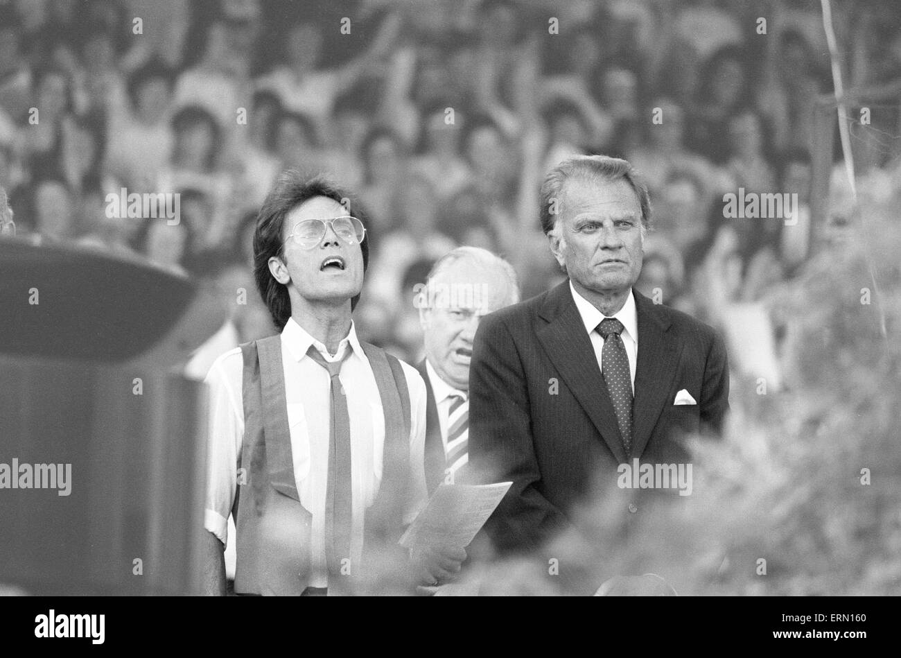 Billy Graham, American Christian evangelist, Mission England Crusade ...