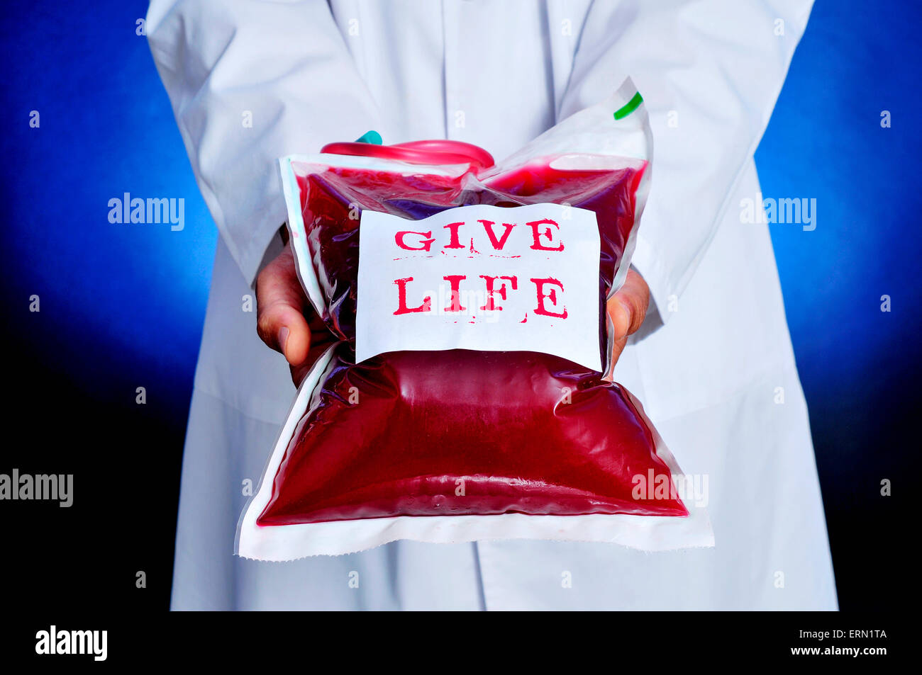 Platelet blood bag hi-res stock photography and images - Alamy