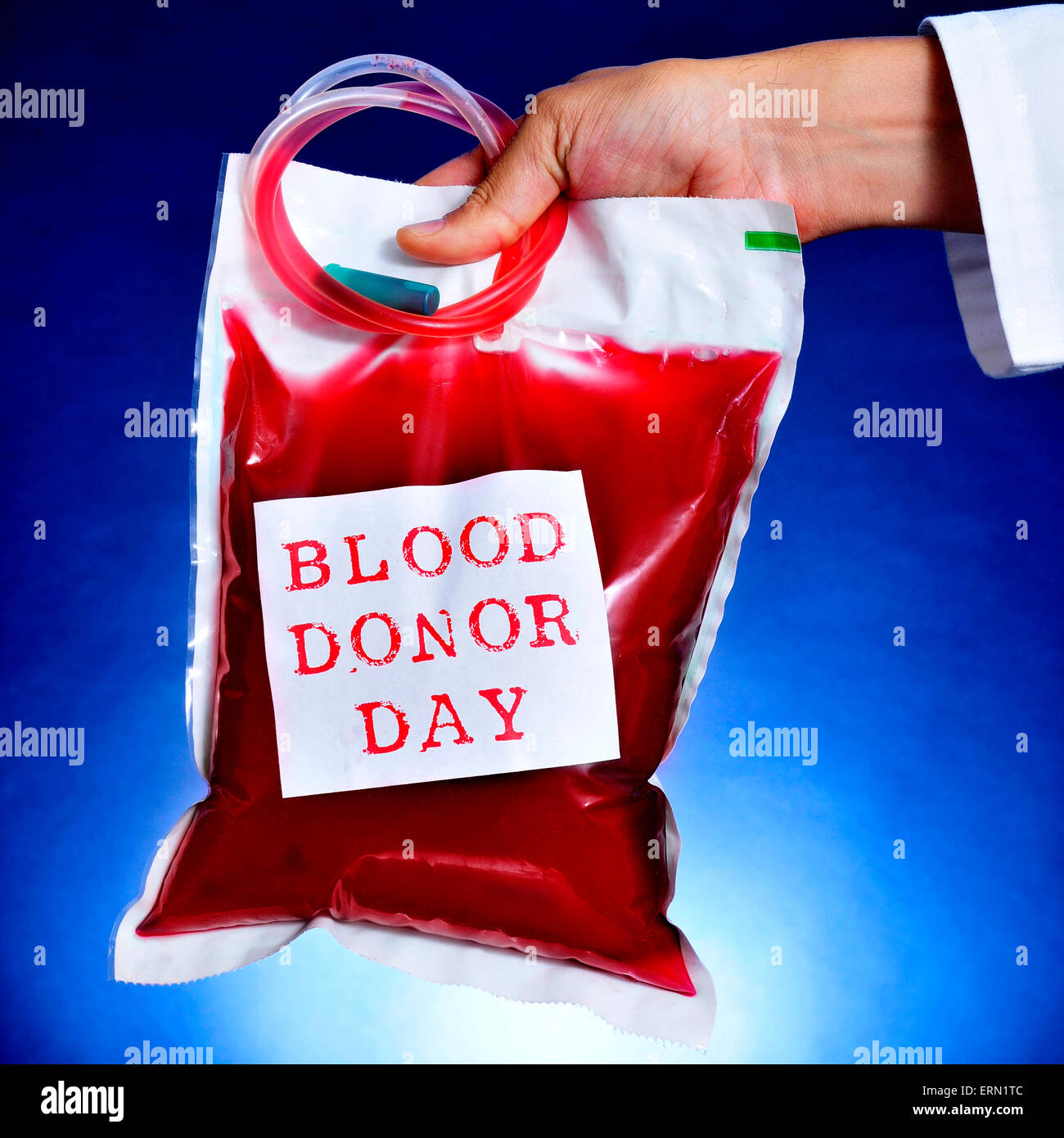Platelet blood bag hi-res stock photography and images - Alamy