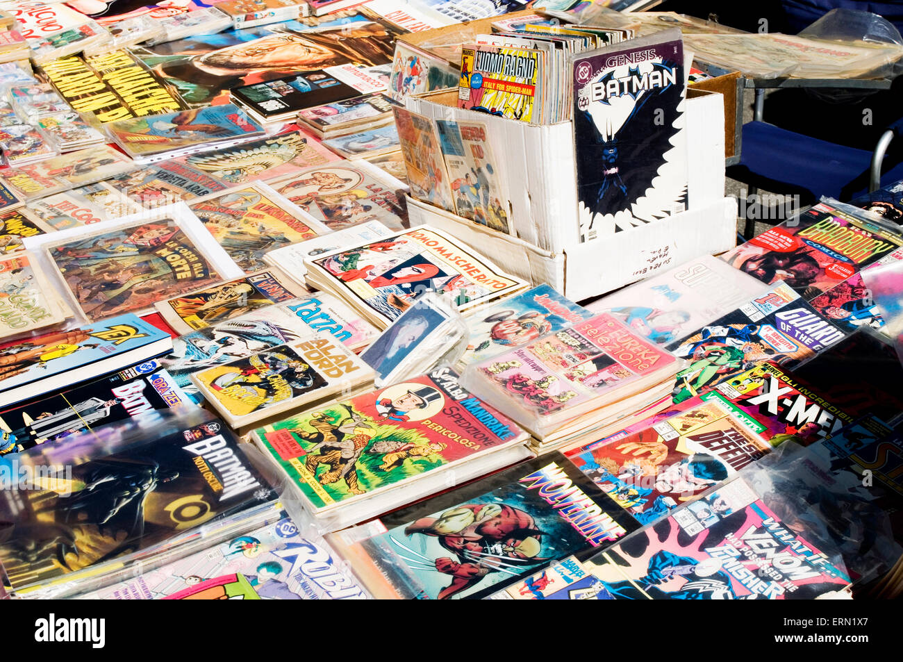 Marvel and dc comics High Resolution Stock Photography and Images - Alamy