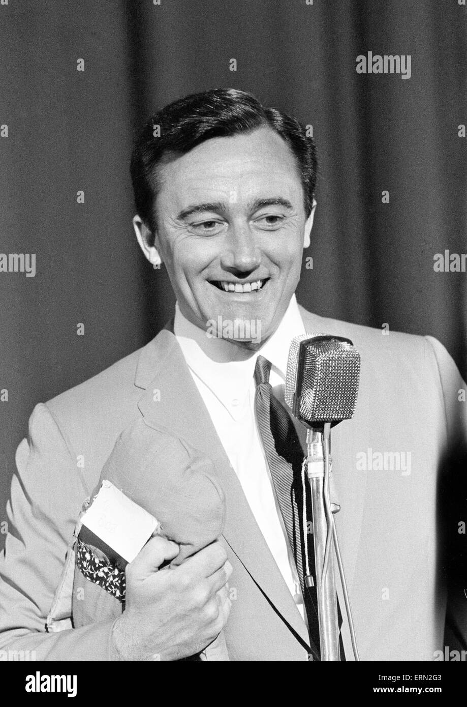 Robert Vaughn, actor who plays the role of secret agent Napoleon Solo in NBC show The Man from U ...