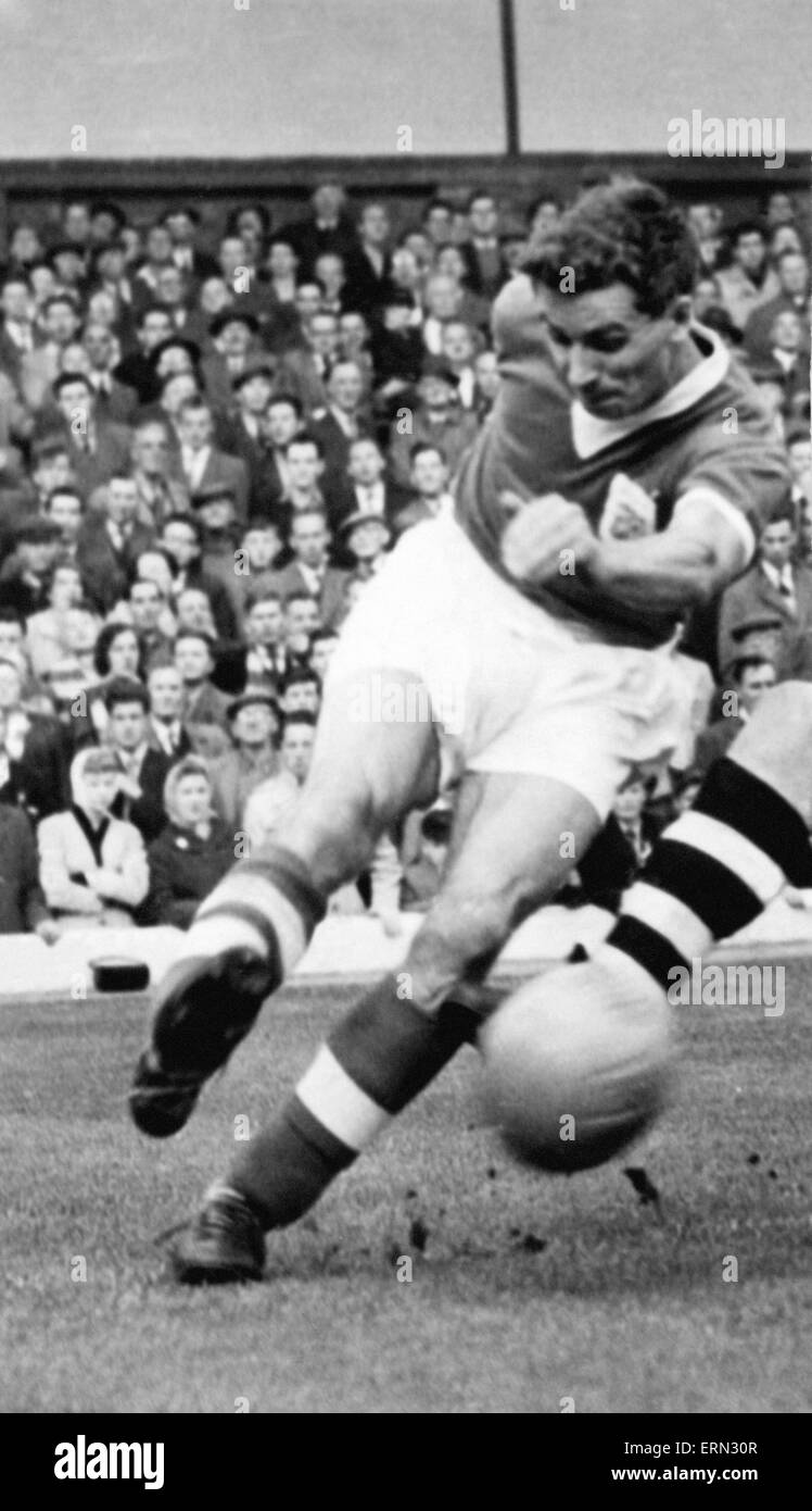 Birmingham City footballer Eddie Brown in action, circa 1967 Stock ...