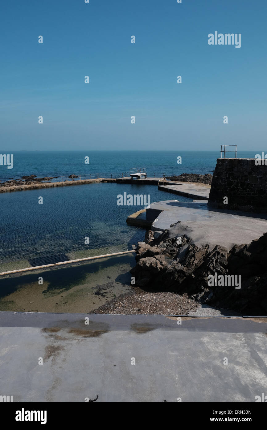 Tidal bathing pools hi-res stock photography and images - Alamy