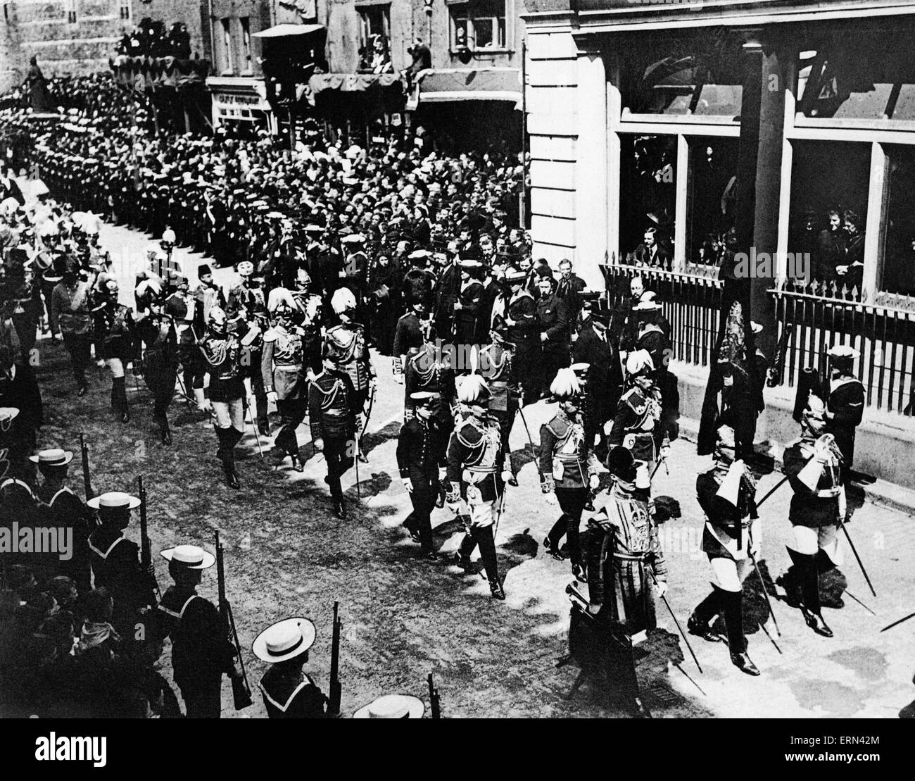 Funeral ceremony of King Edward VIIin London showing crowds lined on ...