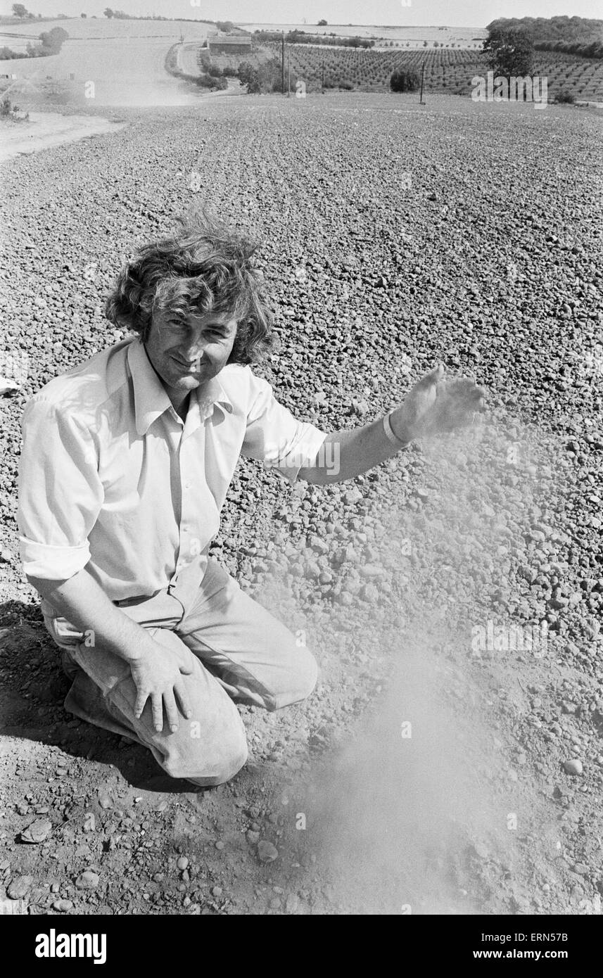 Summer heatwave 1976 Black and White Stock Photos & Images - Alamy