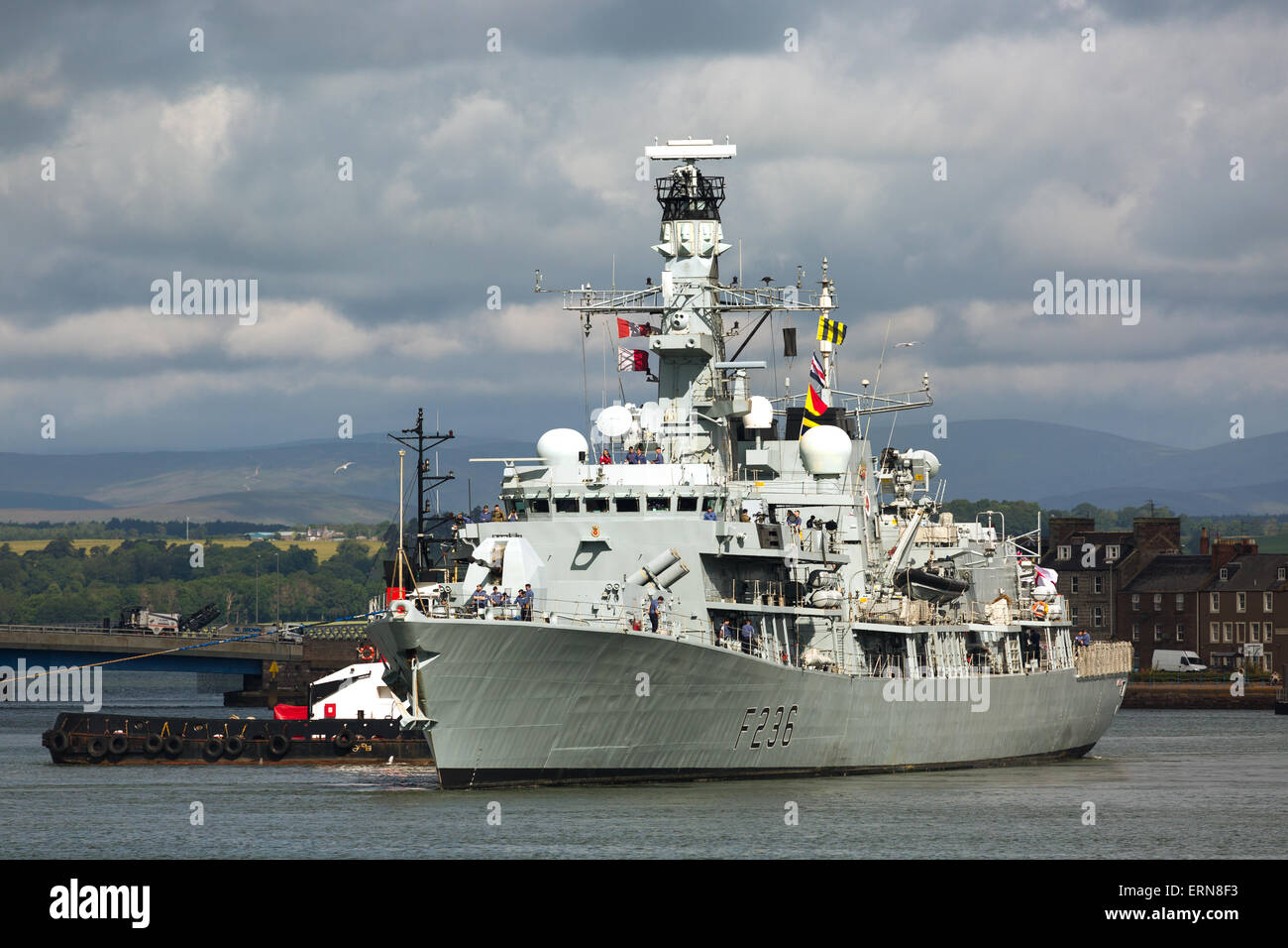 Hms montrose hi-res stock photography and images - Alamy
