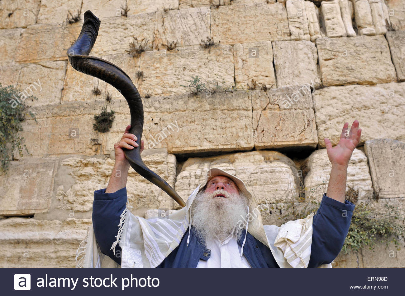 Blowing The Shofar Stock Photos & Blowing The Shofar Stock Images - Alamy