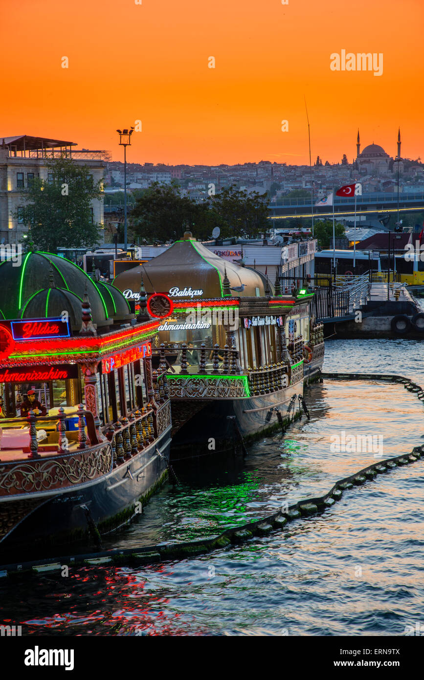 Restaurant boat istanbul hi-res stock photography and images - Alamy