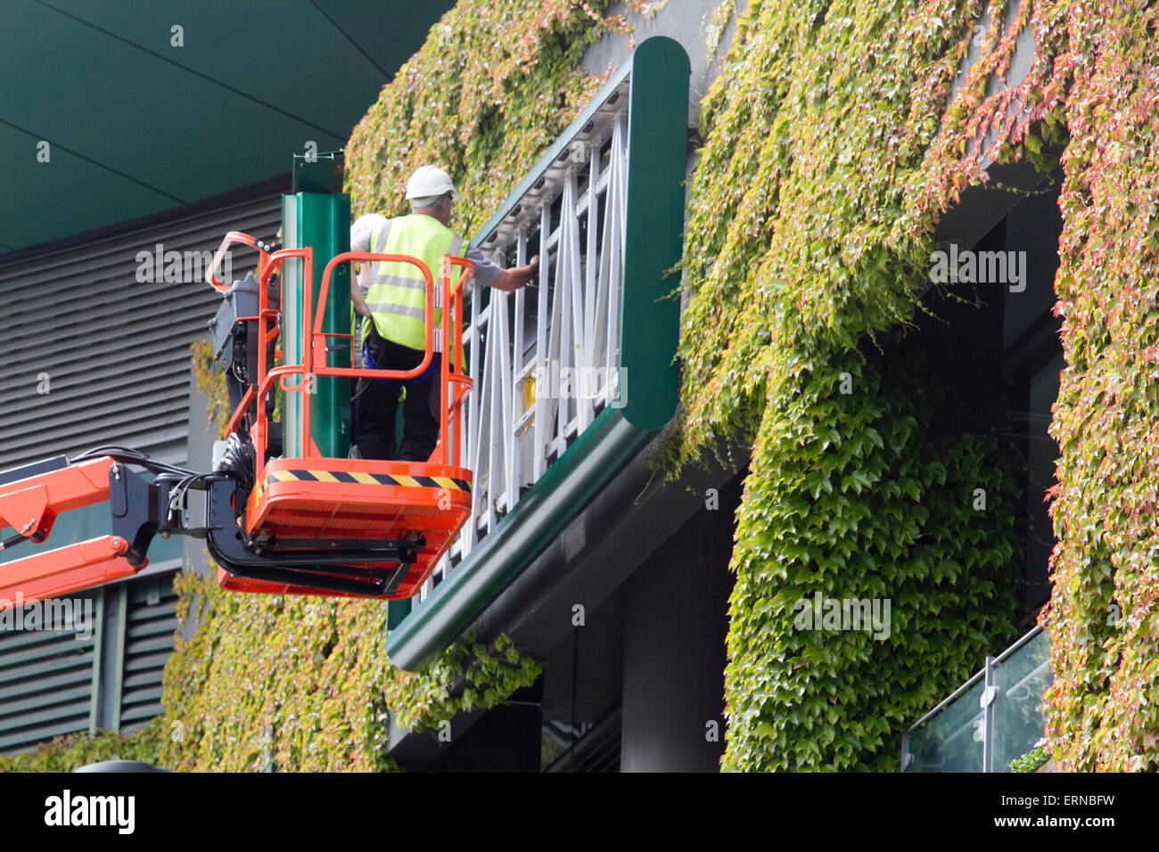 Wimbledon decorations hi-res stock photography and images - Alamy
