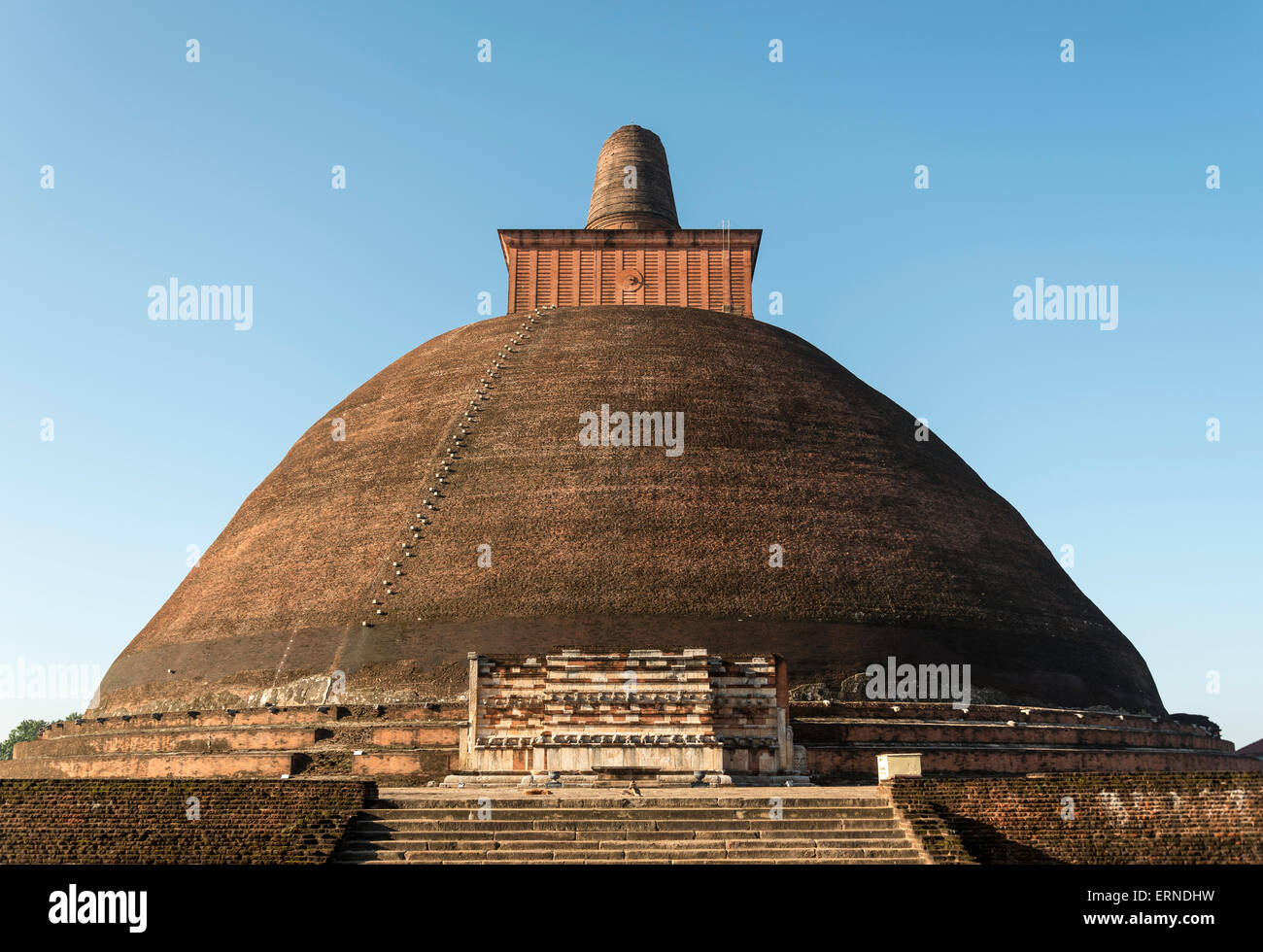 Jetavanarama Dagoba (Jetavanaramaya Stupa), Anuradhapura, Sri Lanka ...