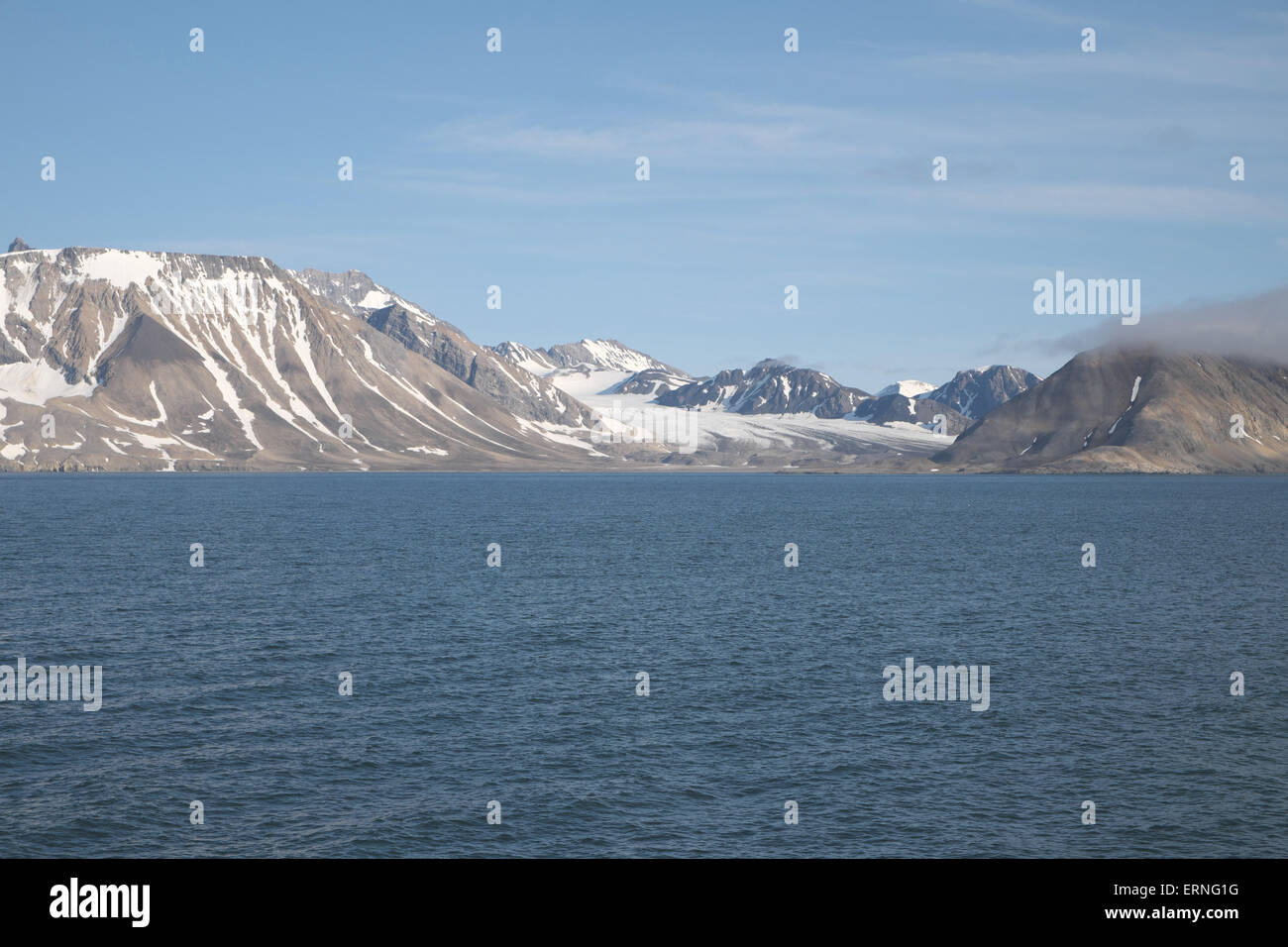 Mountain scenery adjacent to Burgerbukta, Hornsund, Spitzbergen ...