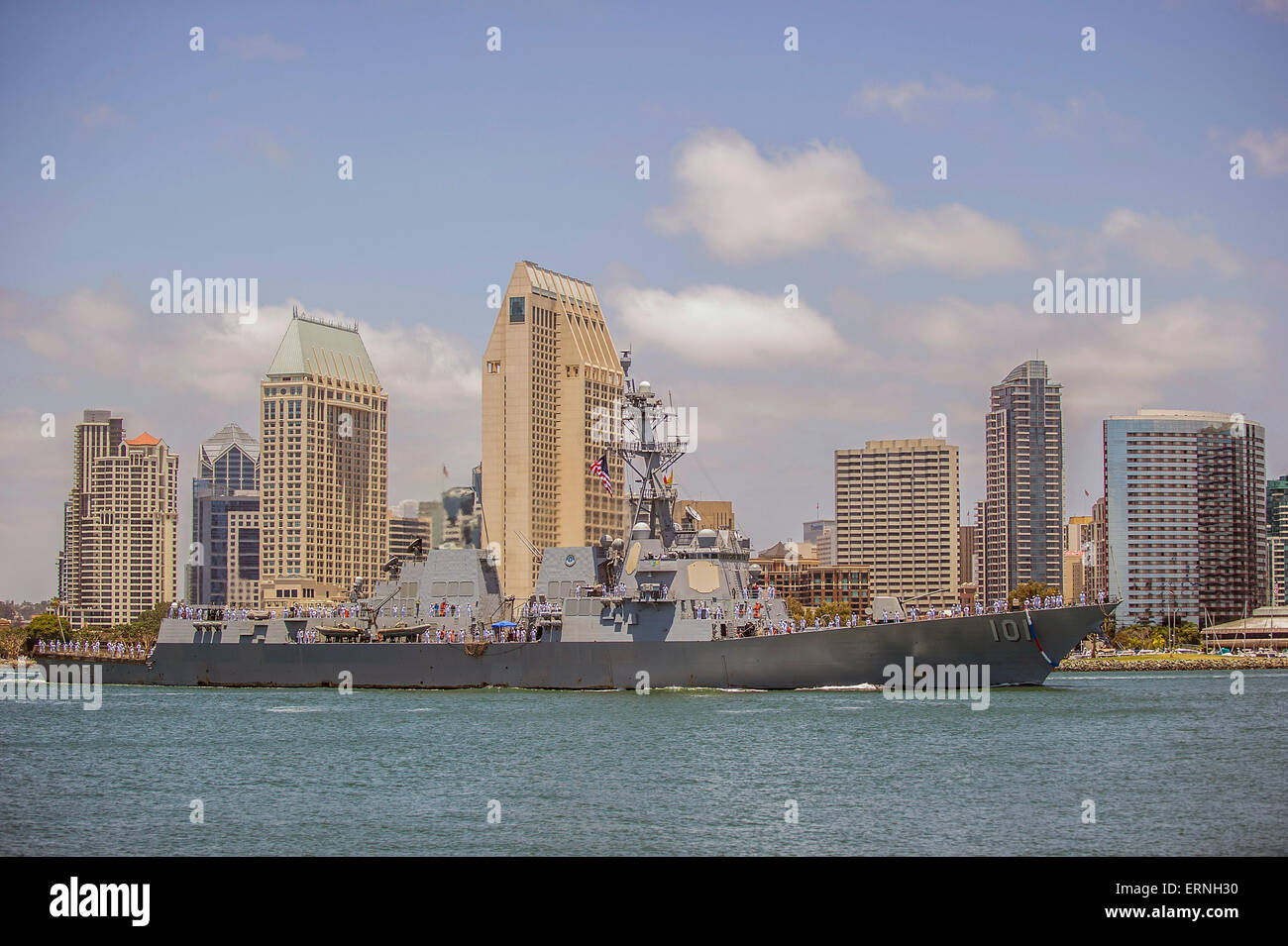 US Navy Arleigh Burke-class guided-missile destroyer USS Gridley ...