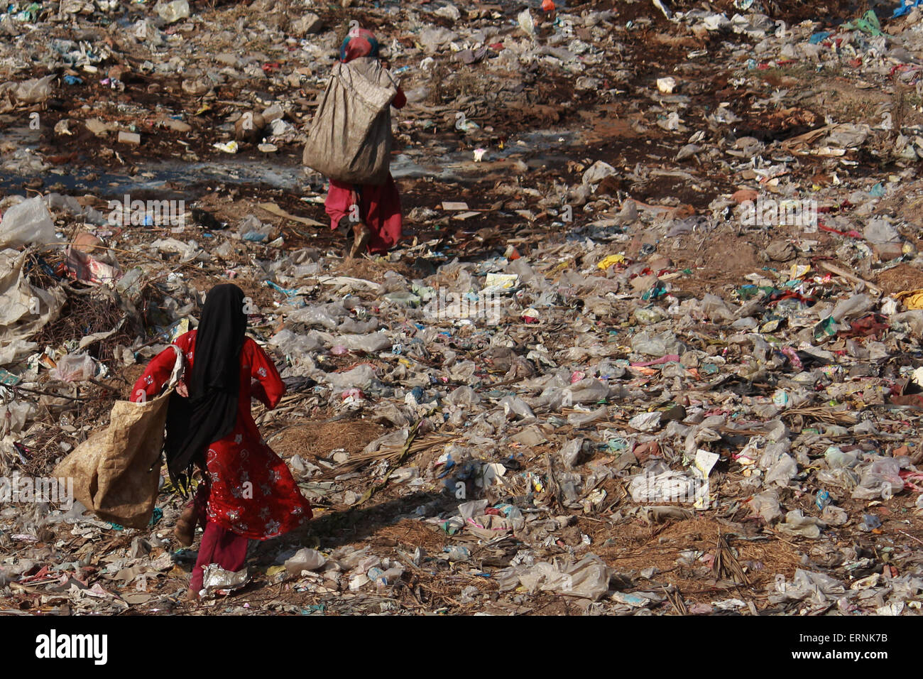 Rag sorter hi-res stock photography and images - Alamy