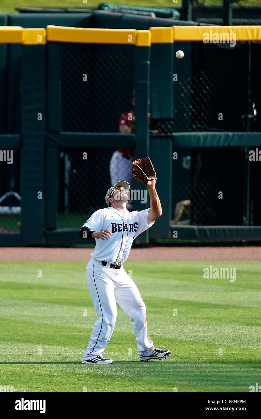 Fayetteville, AR. 5th June, 2015. Bears right fielder Blake Graham #3 ...