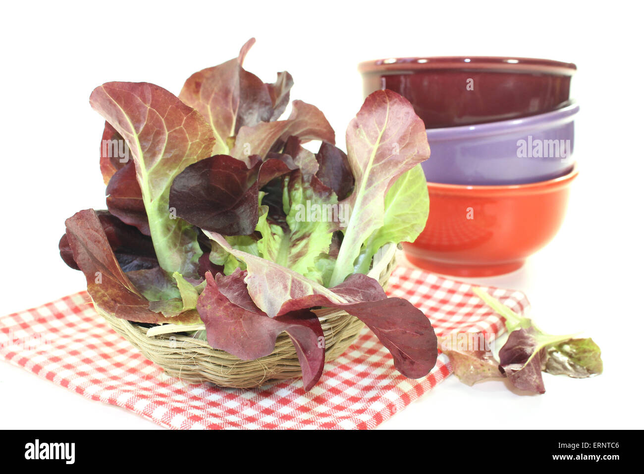 Lettuce head hi-res stock photography and images - Alamy