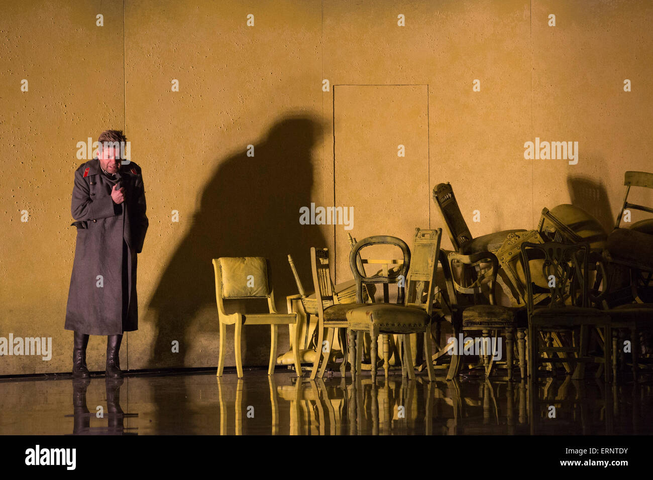ENO Production of the Tchaikovsky opera The Queen of Spades at the ...