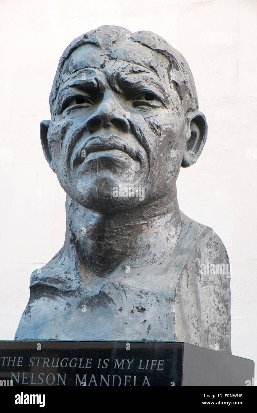 Mandela face hi-res stock photography and images - Alamy