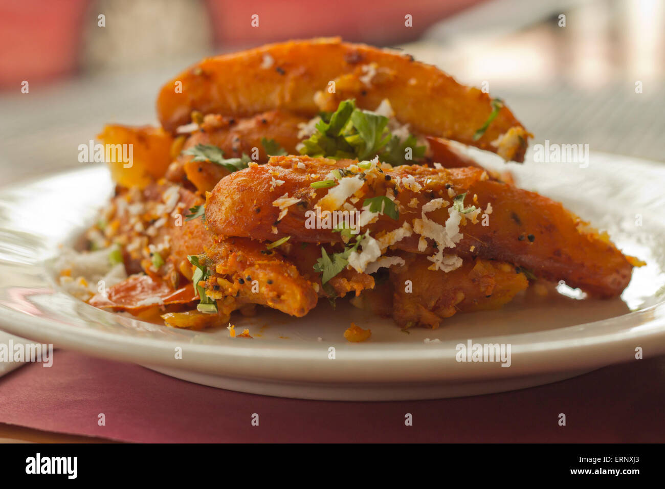 Indian potato hi-res stock photography and images - Alamy