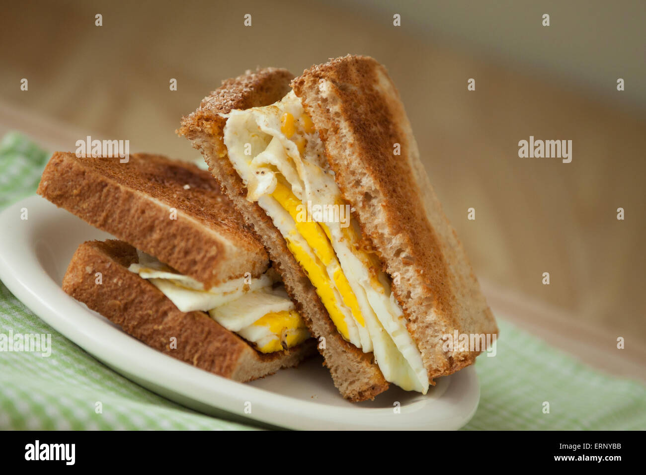 Egg sandwich hi-res stock photography and images - Alamy
