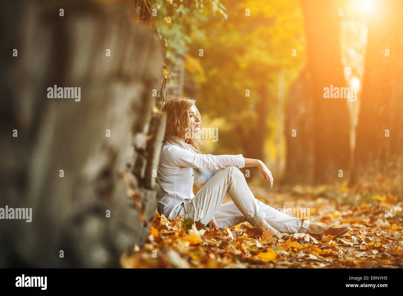 beautiful girl in sunset light Stock Photo - Alamy