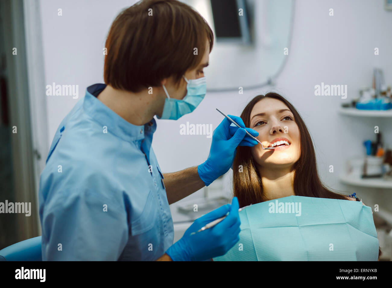 Inspection teeth the girl Stock Photo - Alamy