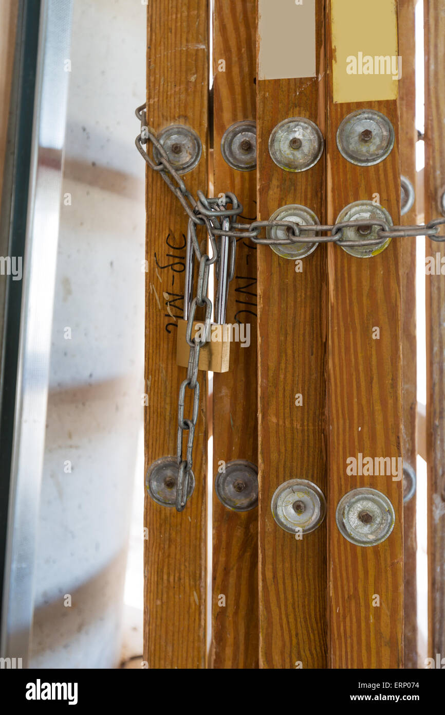 Aluminium ladders hi-res stock photography and images - Alamy