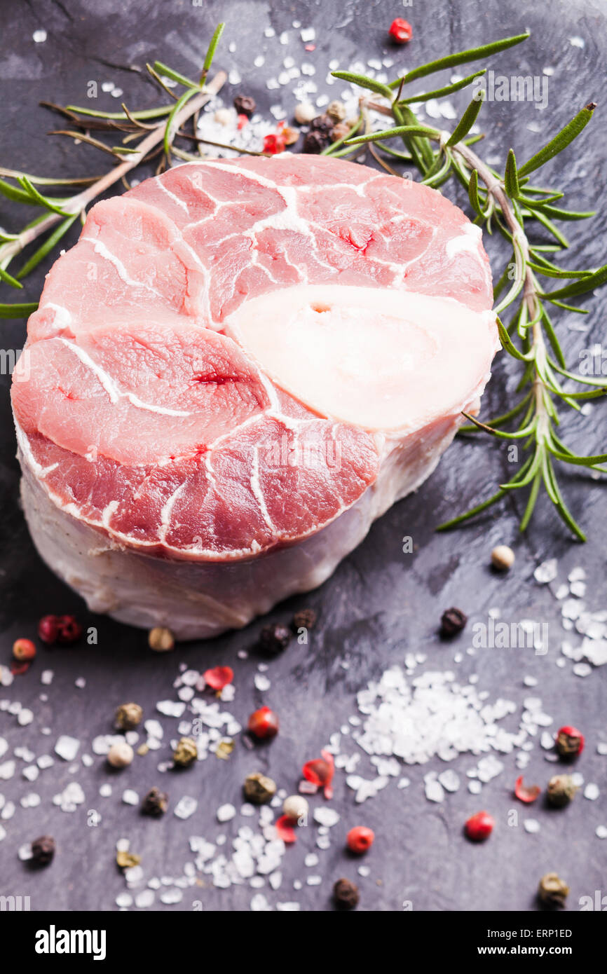 Cross cut veal shank Stock Photo - Alamy
