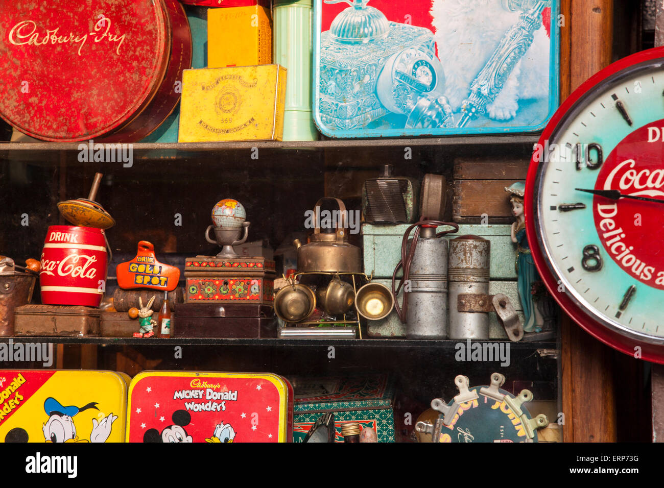 Indian market stall, Bhendi Bazaar, Mumbai, India Stock Photo - Alamy