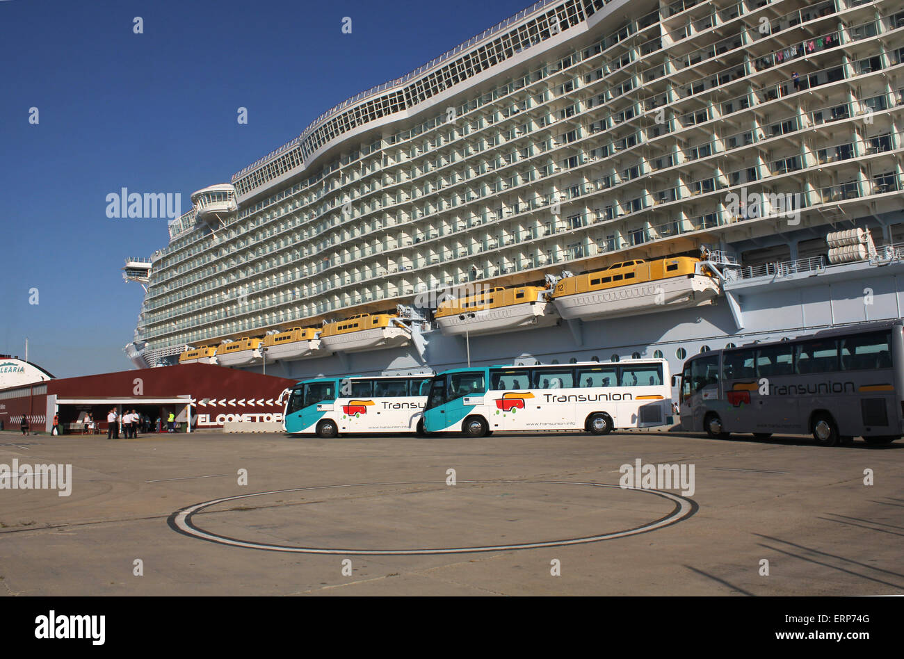 Welcome to Mallorca - excursion coaches lined up - Mega Cruise ship ...