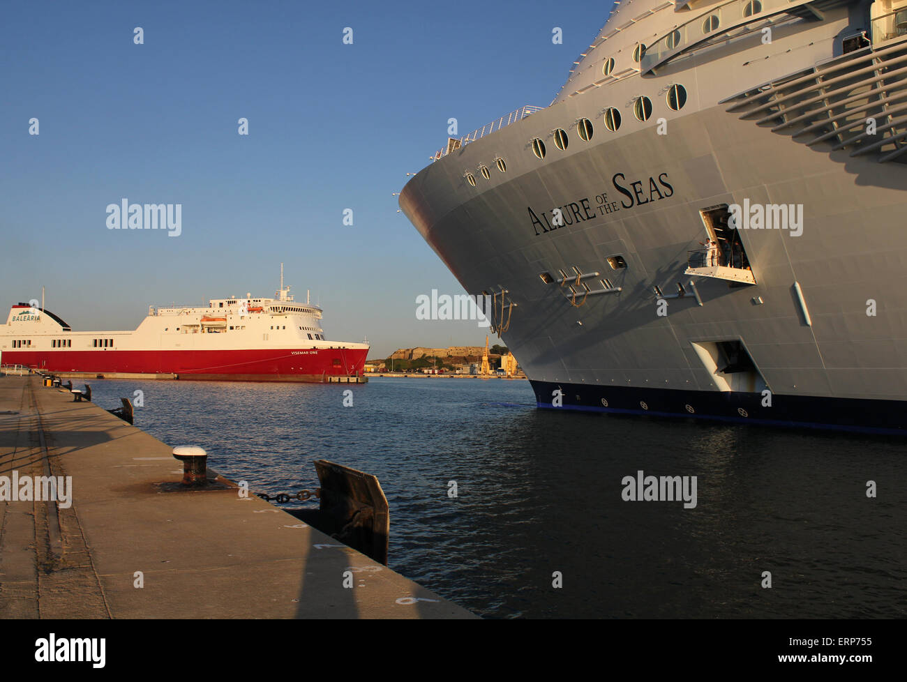 Mega Cruise ship “ALLURE OF THE SEAS” (360 mtrs long, launched 2010 ...