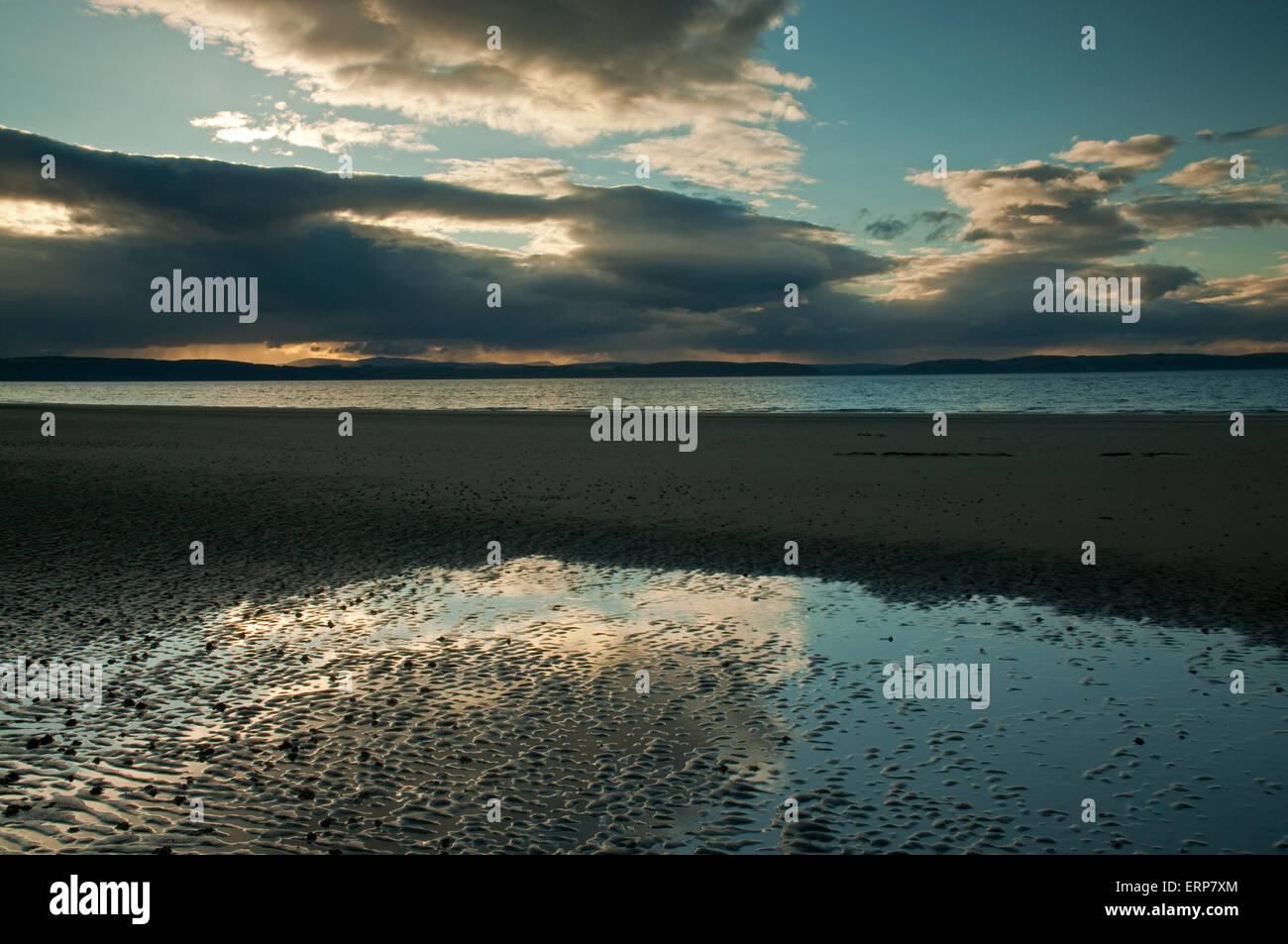 Sunlight through rain hi-res stock photography and images - Alamy