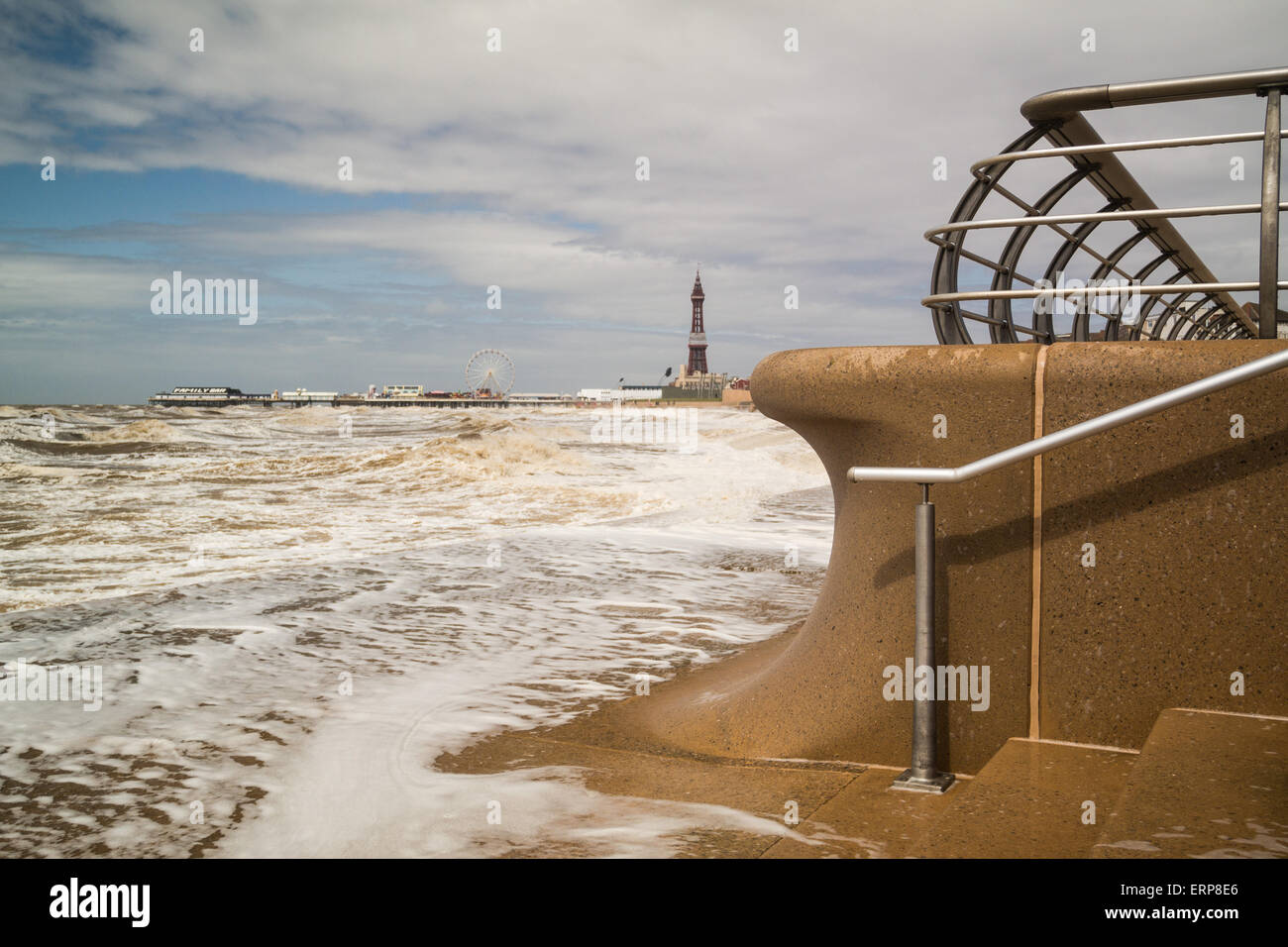 Blackpool, UK. 6th June 2015. UK weather news. A breezy, cool and sunny ...