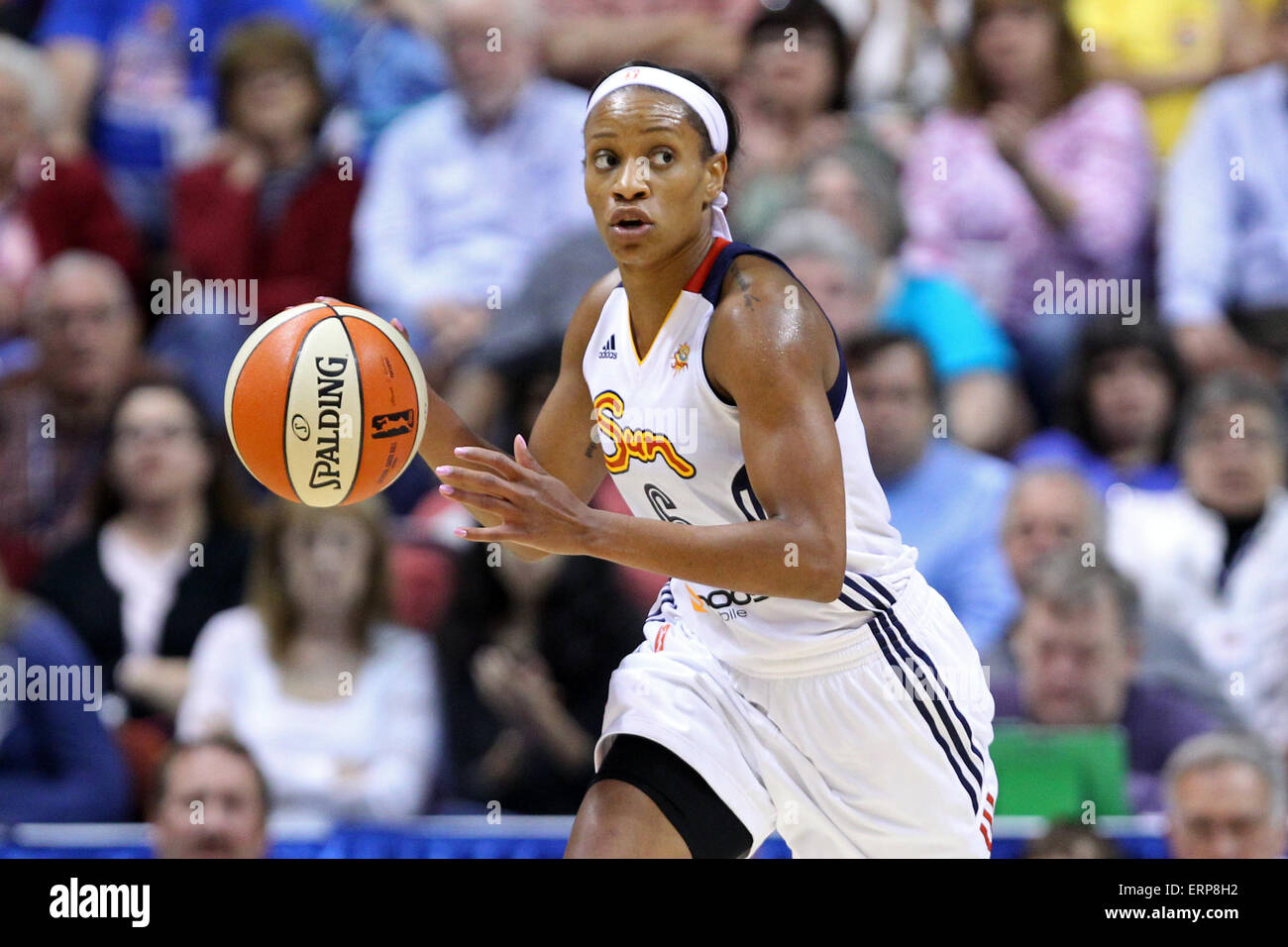 June 5, 2015; Uncasville, CT, USA; Connecticut Sun guard Jasmine Thomas ...