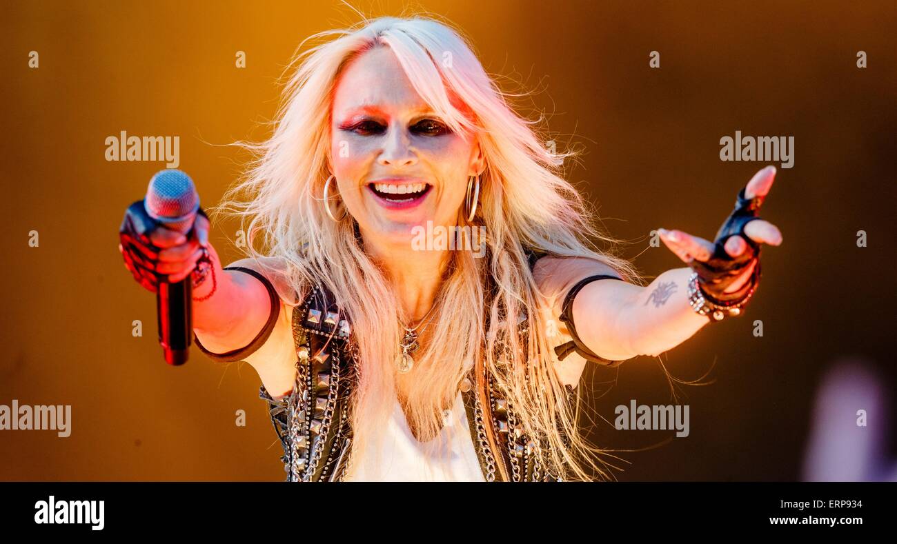 Doro singer hi-res stock photography and images - Alamy